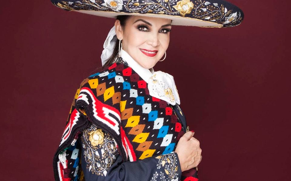 The Soraya | Aida Cuevas: Canta A Juan Gabriel